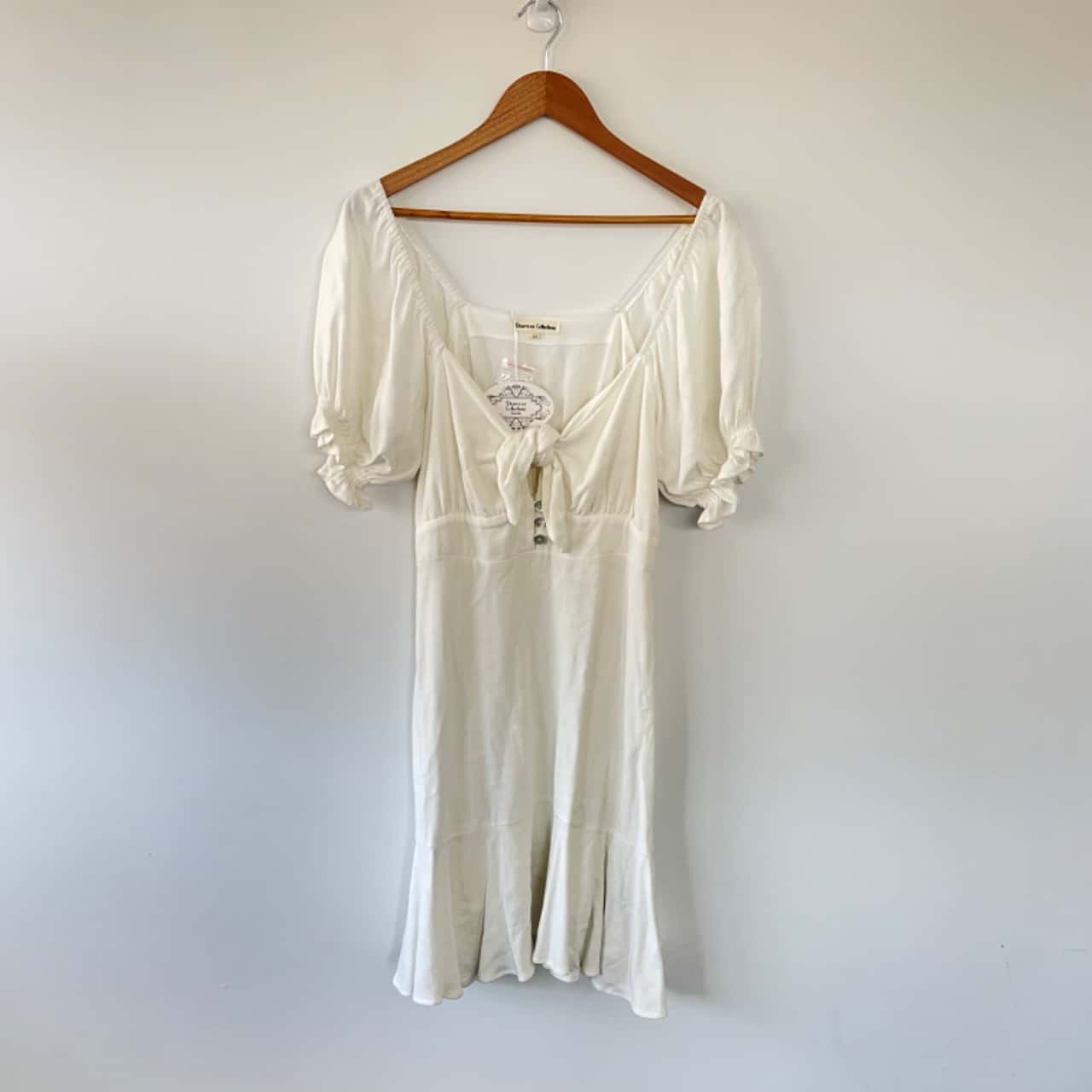 Shareen Collections White Short Sleeve Mini Dress Size 12 / L (s)