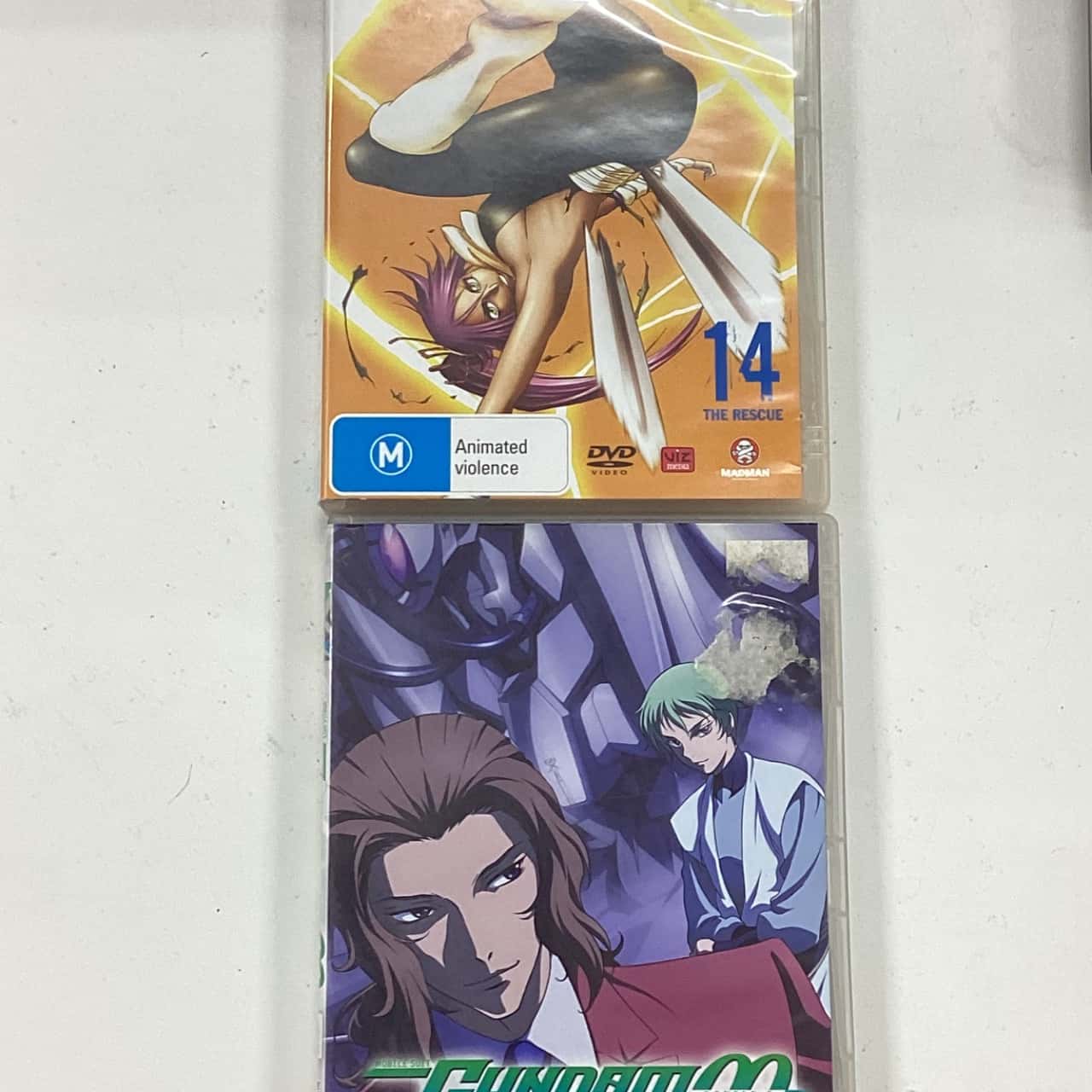 2 x Anime dvds - Bleach & Gundam00