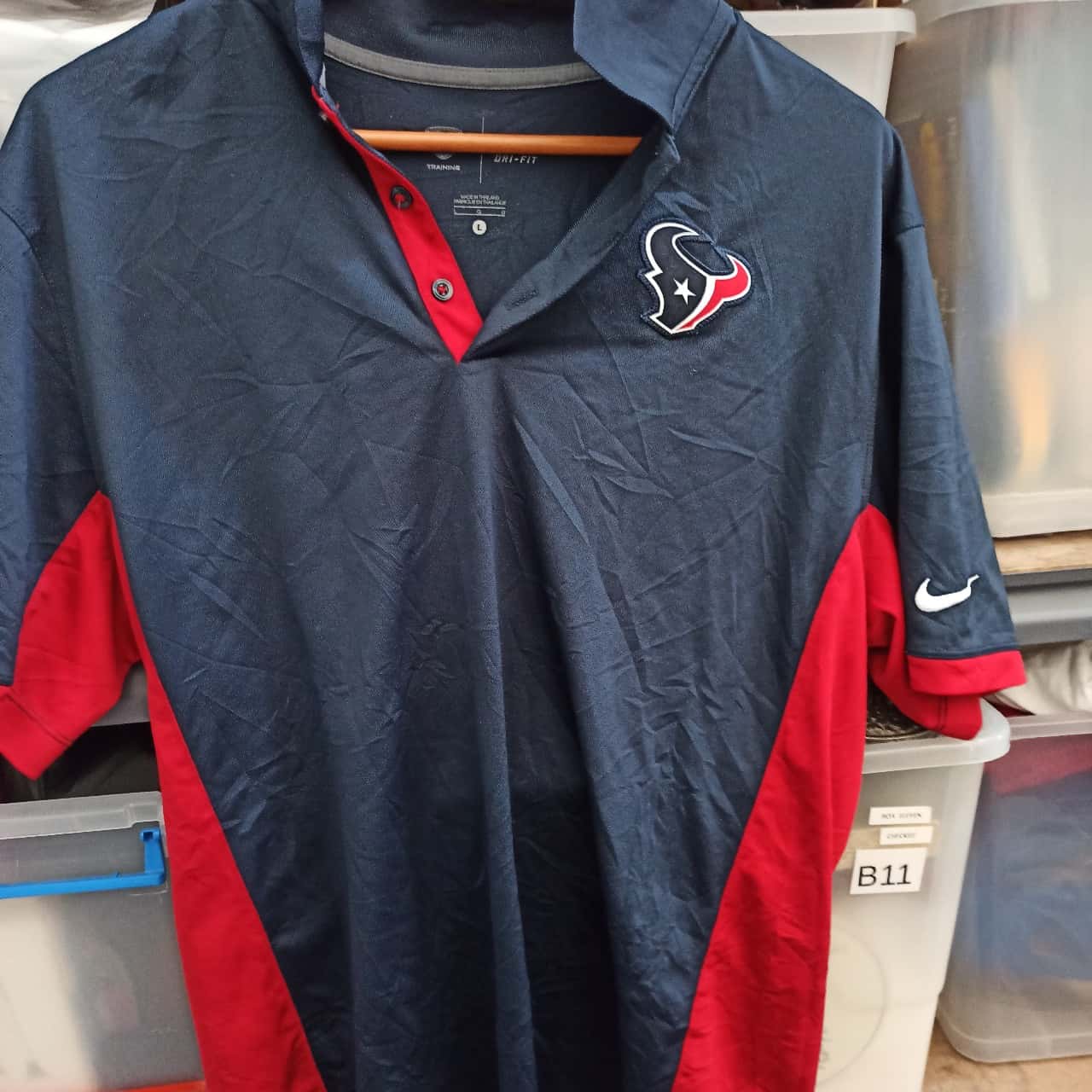 Nike Mens Size L Houston Texans NFL dri fit t shirt. (B1)