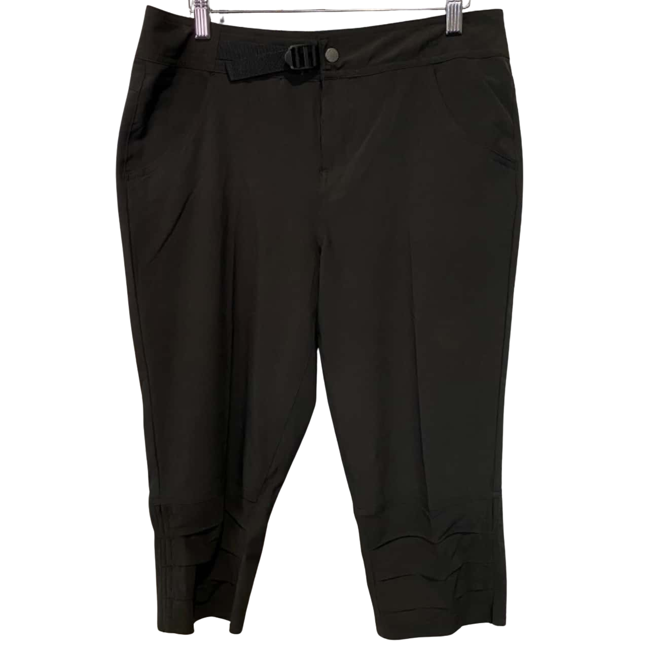 Cape Size 12 Black Capris