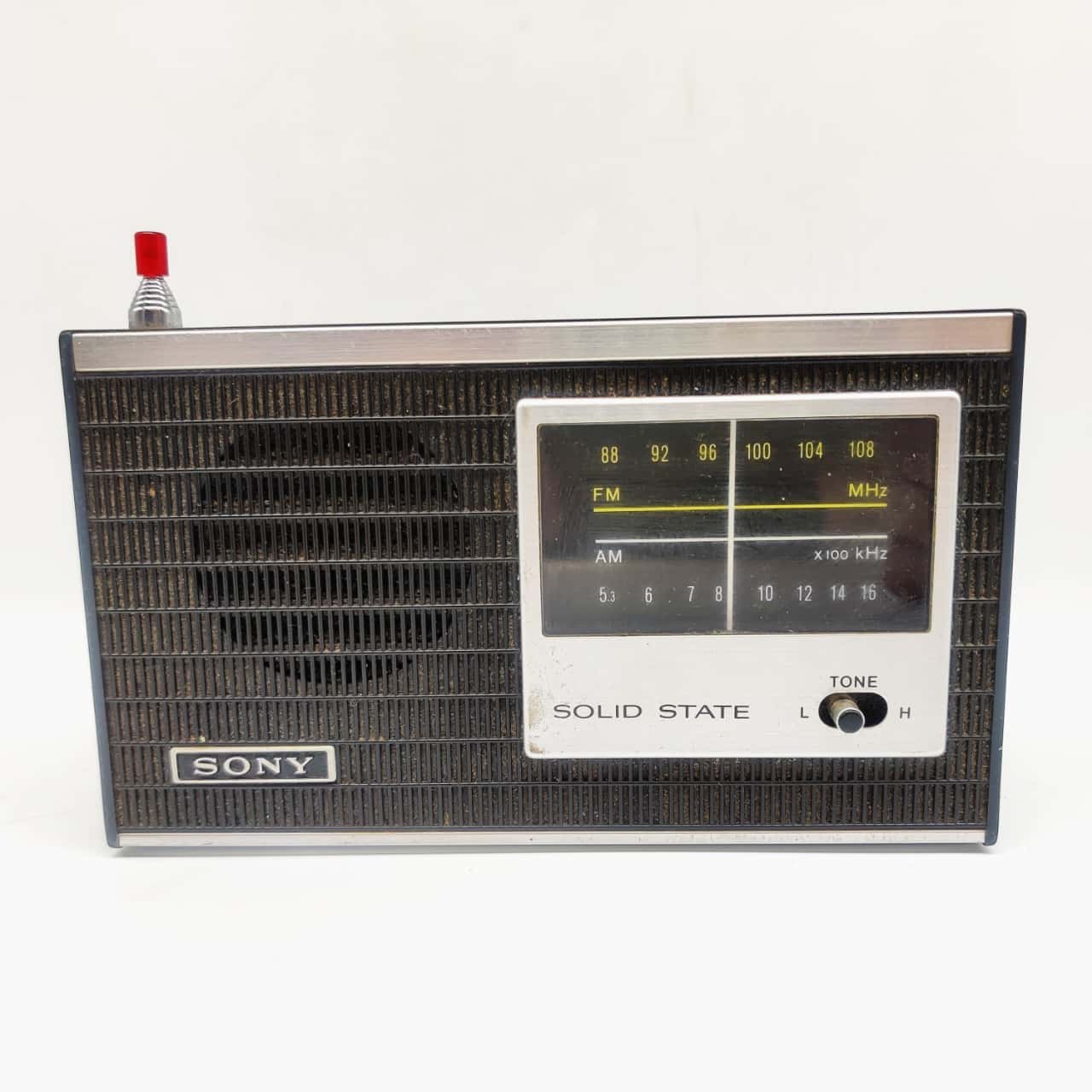 Vintage Sony Solid State AM/FM Portable Transistor Radio Model 6F-16WA ...