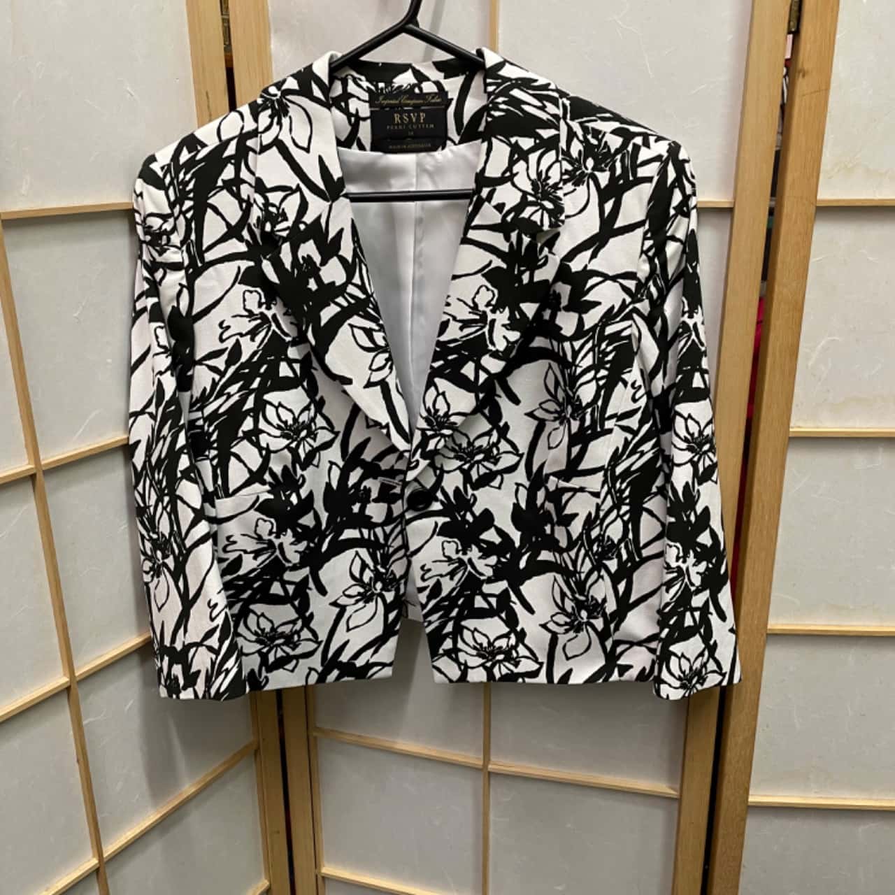 REDUCED Perri Cutten Womens Size 14 Fully Lined Cropped Blazer. Black ...