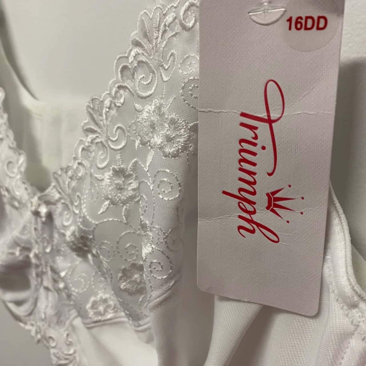 Triumph Womens Minimiser Size 16DD White (s)