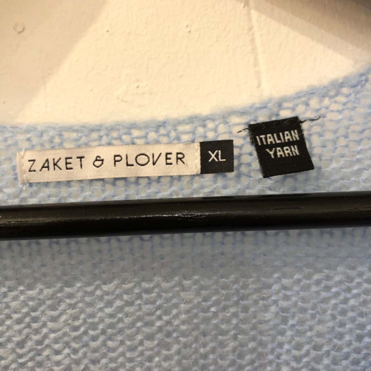 Zacket & Plover Size XL Pale Blue Mohair blend V-Neck (s)