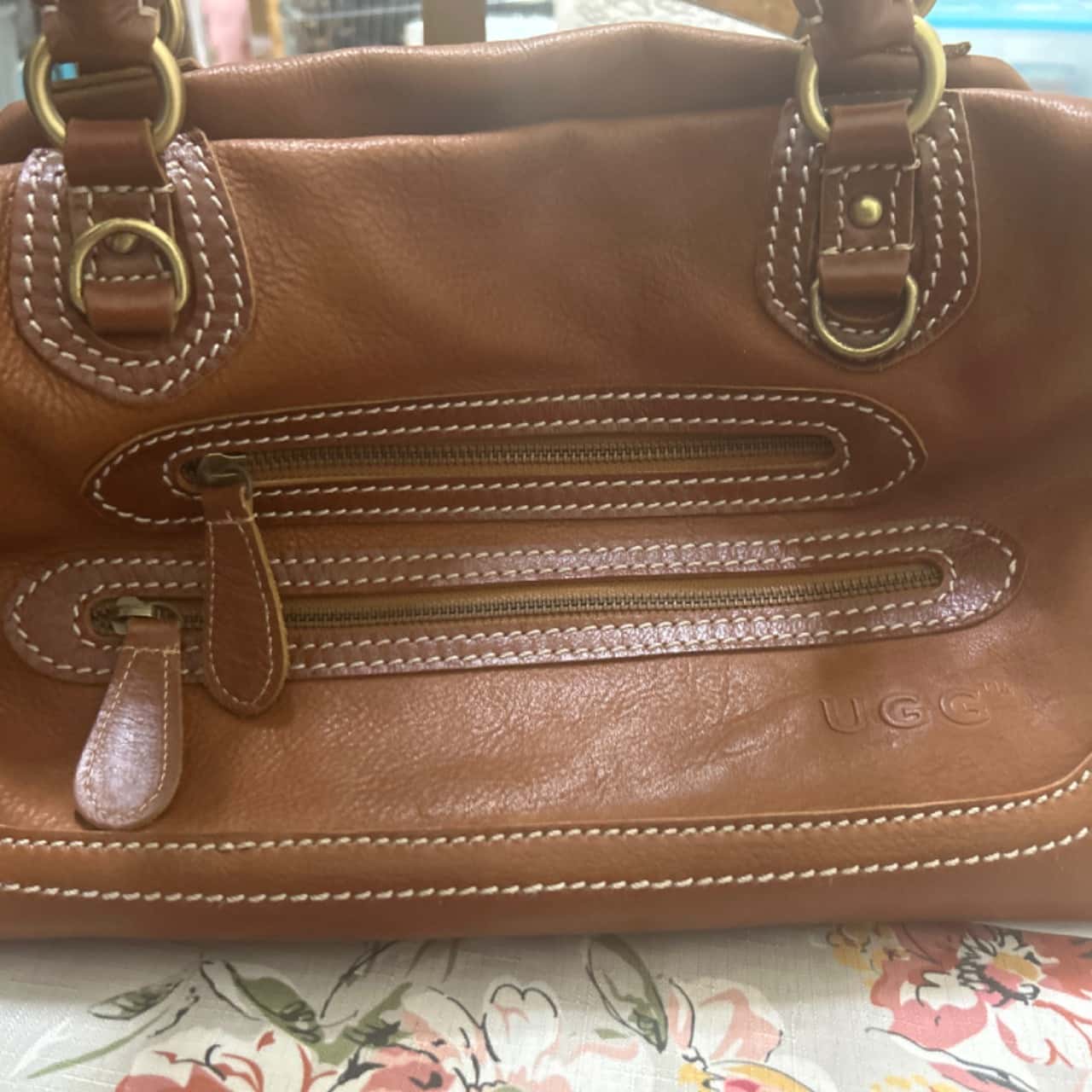UGG Womens leather brown handbag (b13