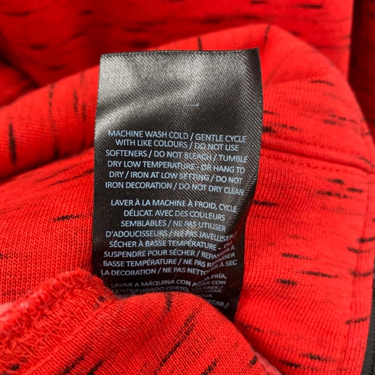 STORMTECH Mens Size L Front Zipper Black / Red (s)