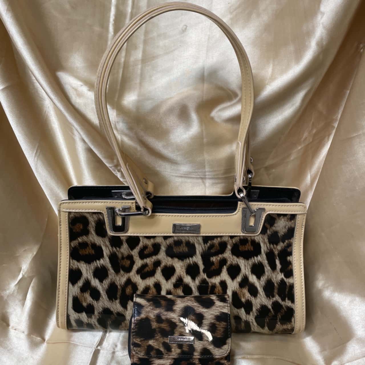 Serenade Womens Handbag with Purse Animal print