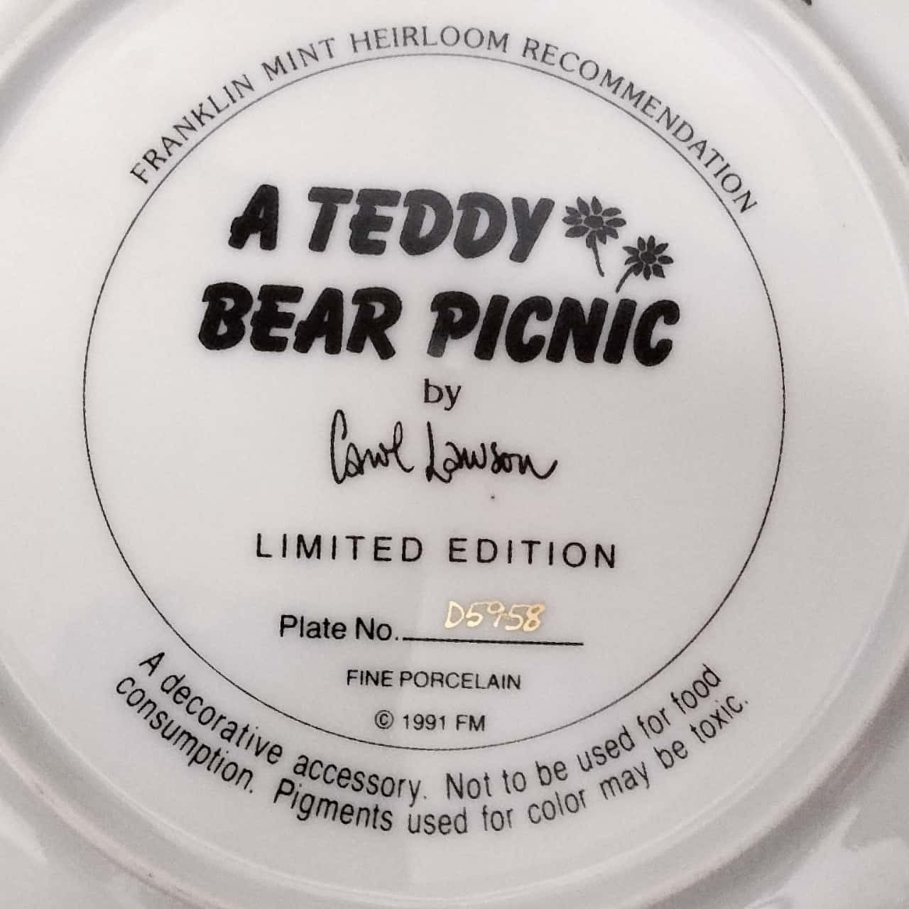 Franklin Mint ' The Teddy Bear Picnic' Carol Lawson Series (s)