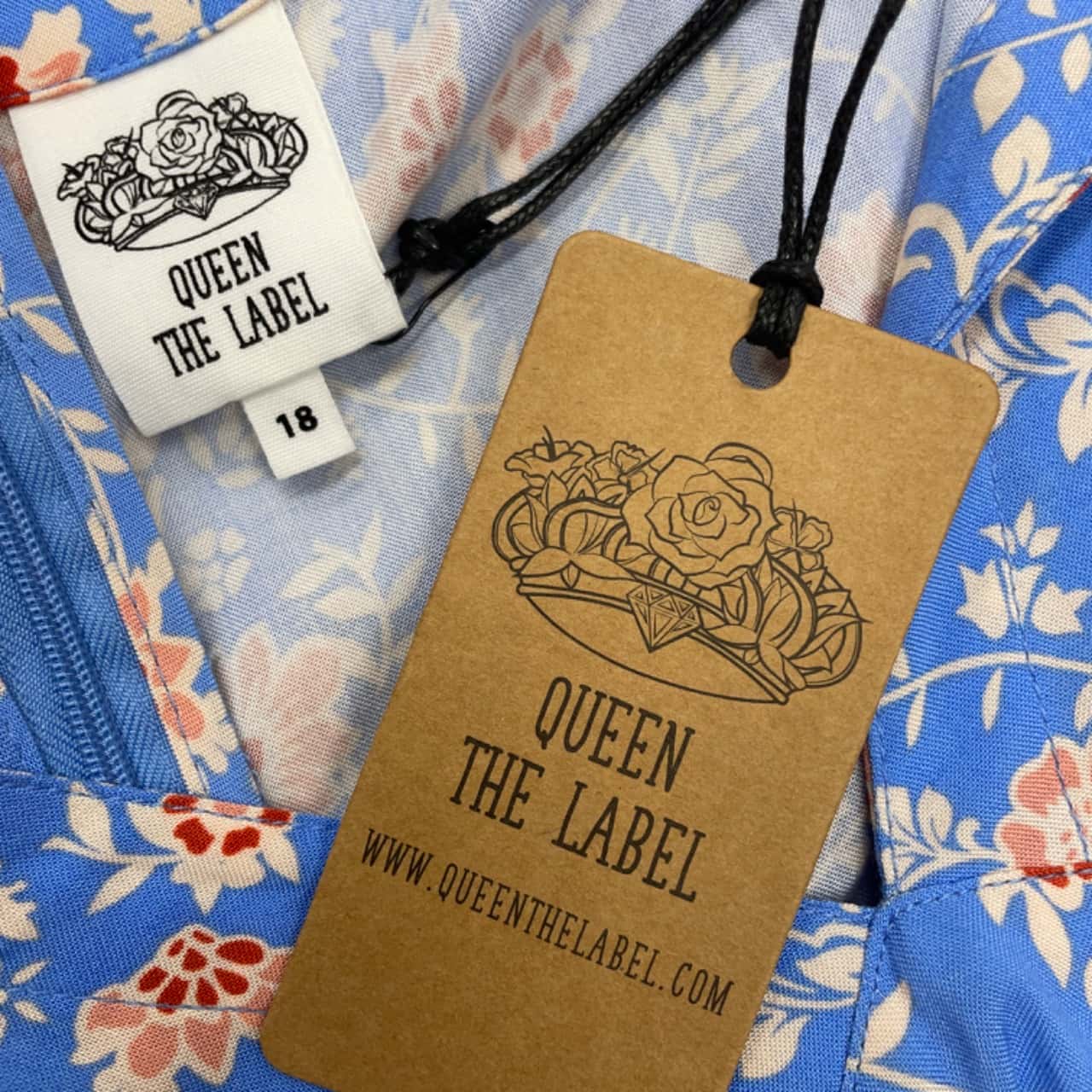 Queen The Label Elegant Fit Womens Light Blue with Small Flower Floral ...