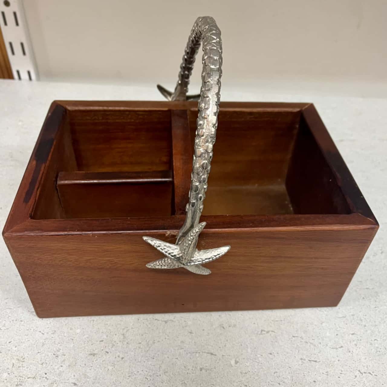 Wooden metal starfish handle table caddy