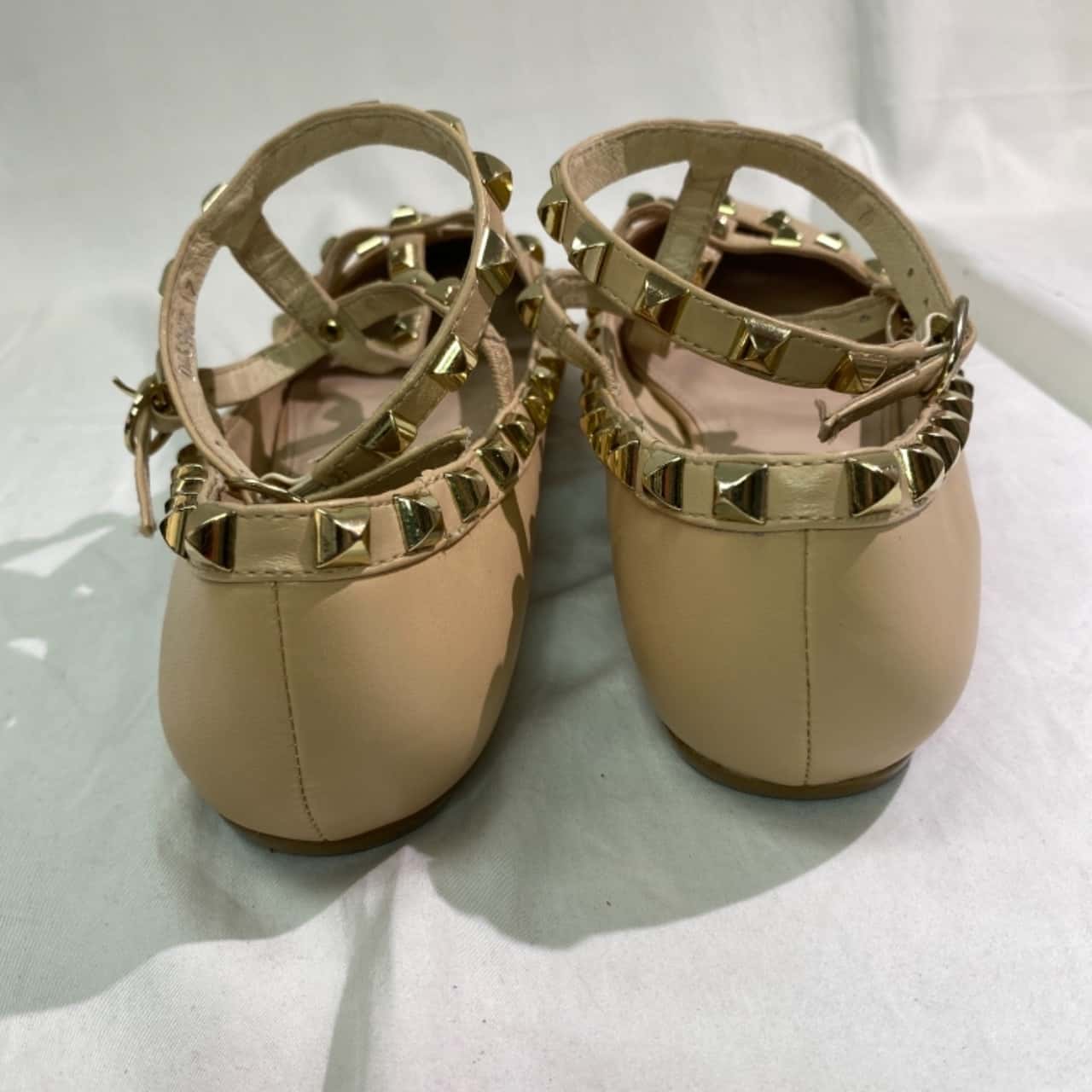 Nude Stud Flat Points(s)