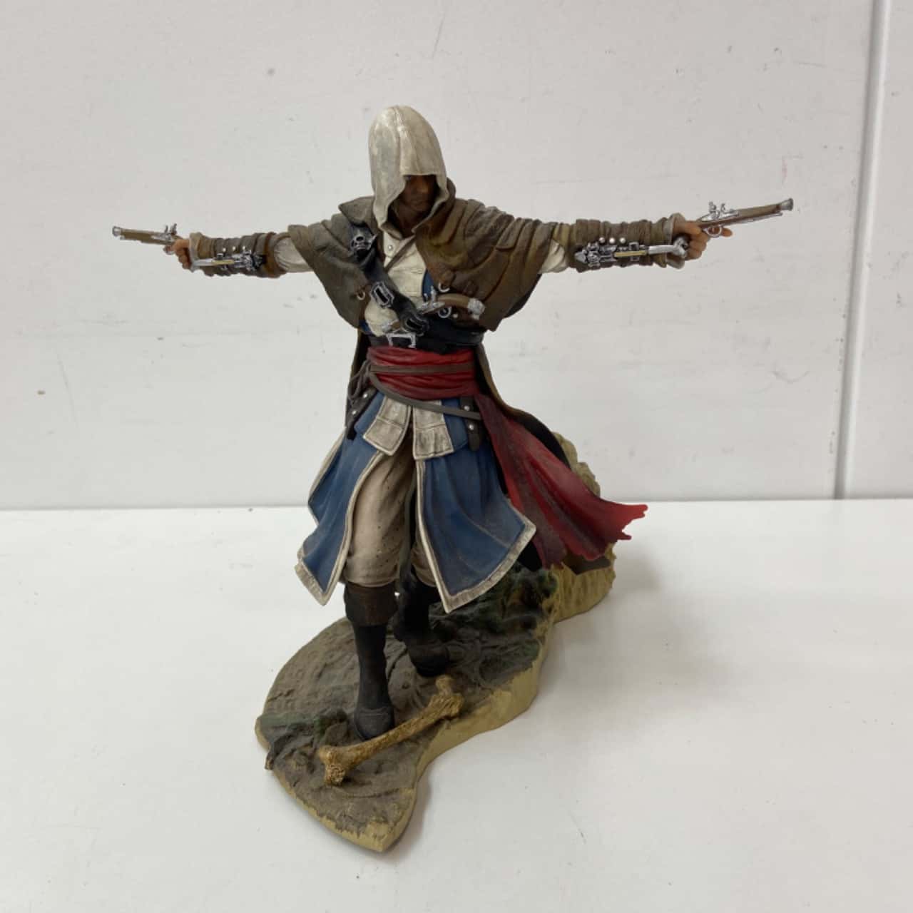 Assassins Creed - Edward Kenway Figure(s)
