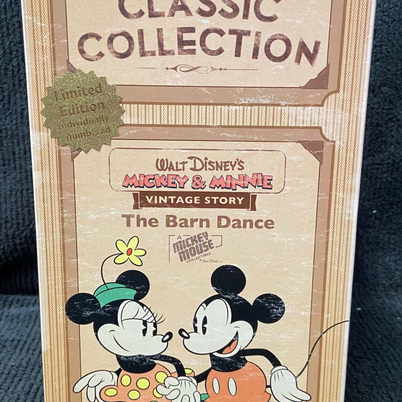 Australia Post Classic Collection Mickey & Minnie