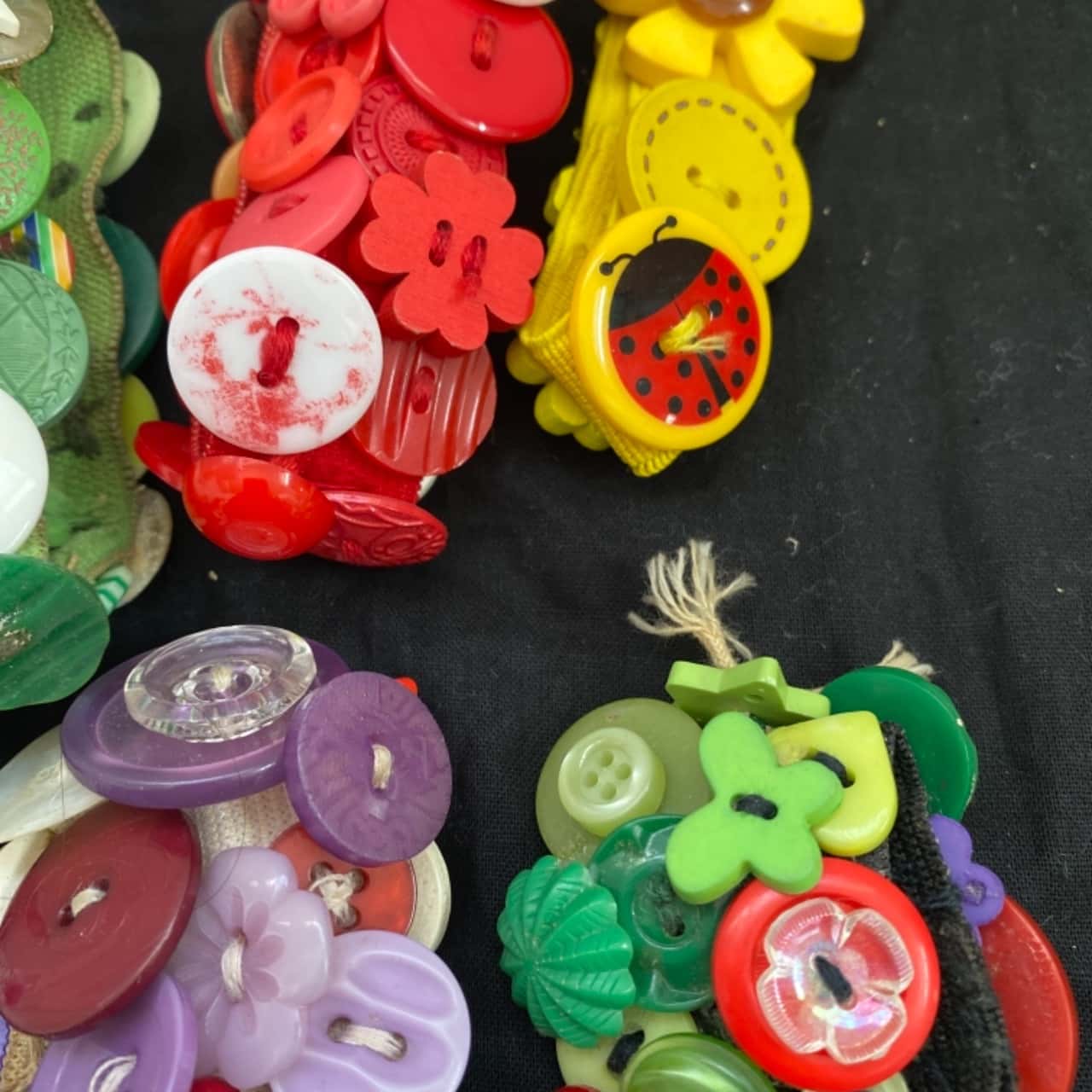 Button scrunchies (s)