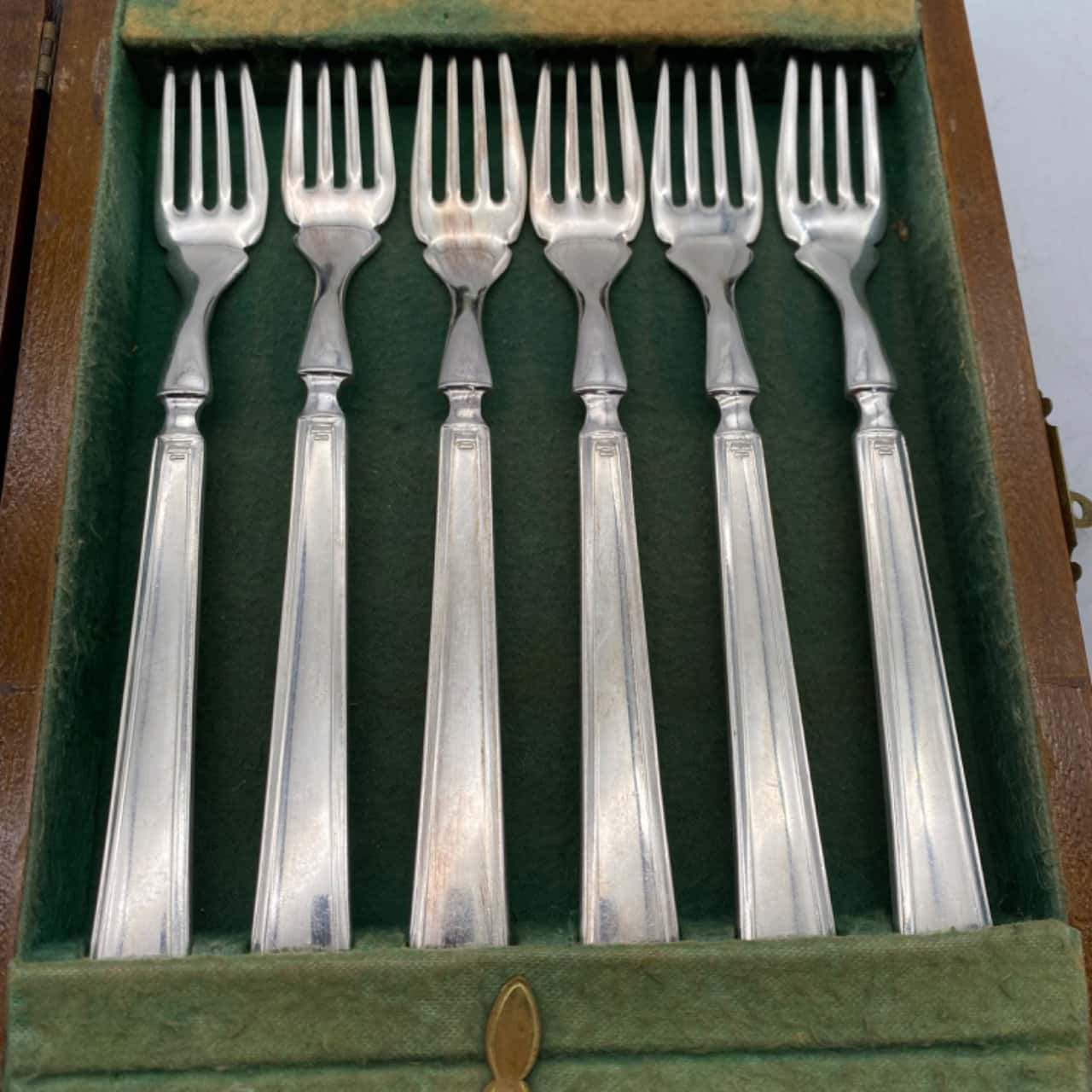 Vintage Grosvenor Delphic EPNS 6 Piece Fish Cutlery Set