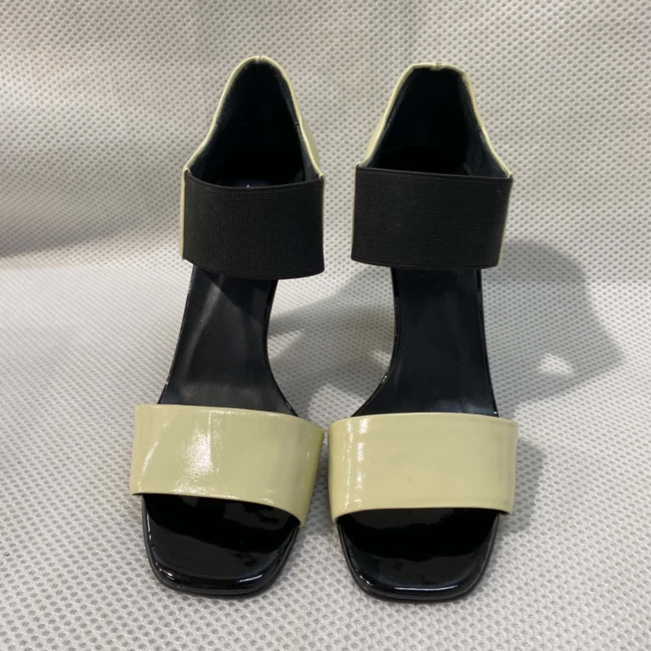 Mollini Womens Size 39 Black / Cream