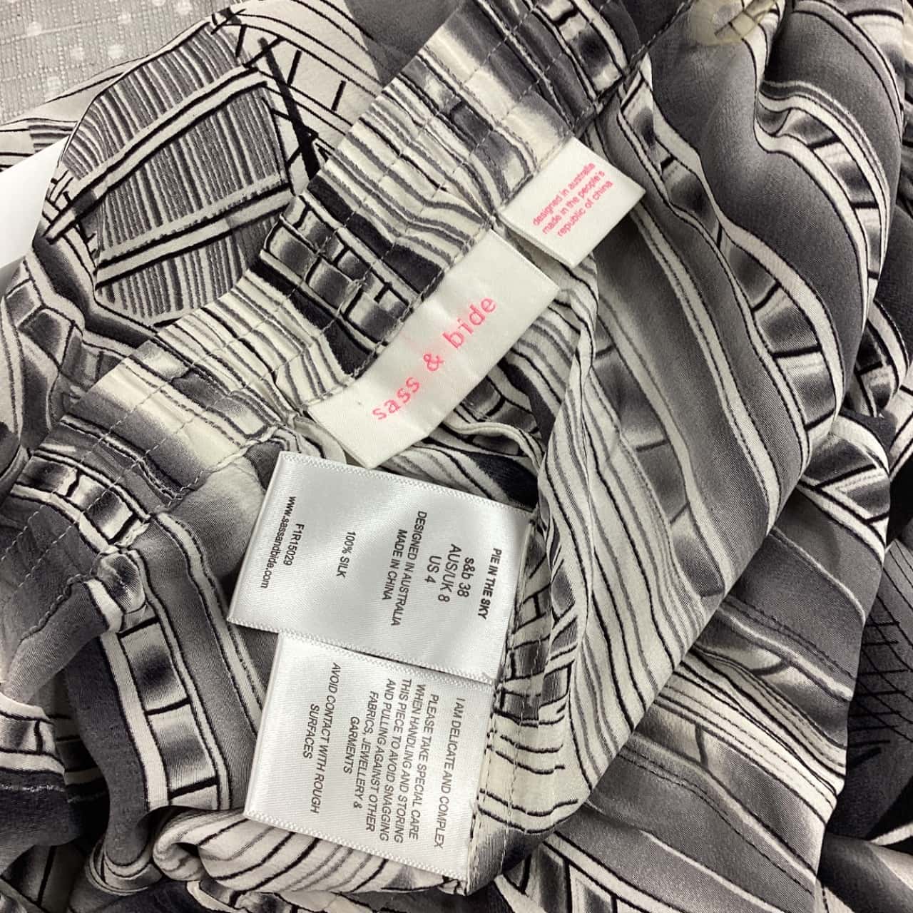 Sass & Bide Womens Size 8 Straight Leg Pants Black / White Geometric Print