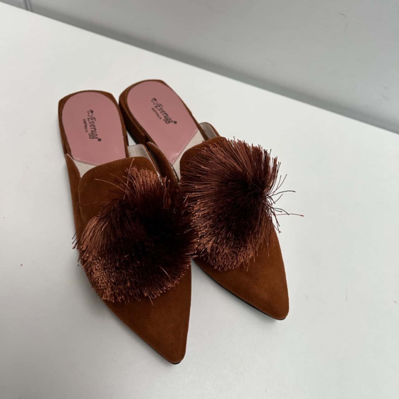 Everugg Australia sheepskin shoes size 39(s)