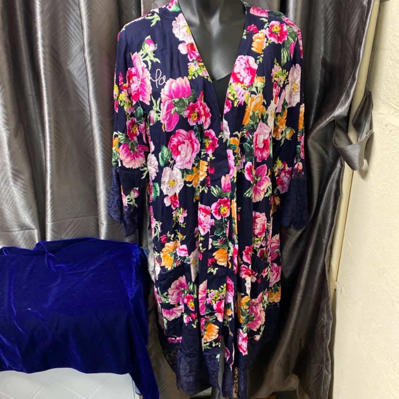 PETER ALEXANDER Women's Navy Blue Floral Robe BNWT (s)