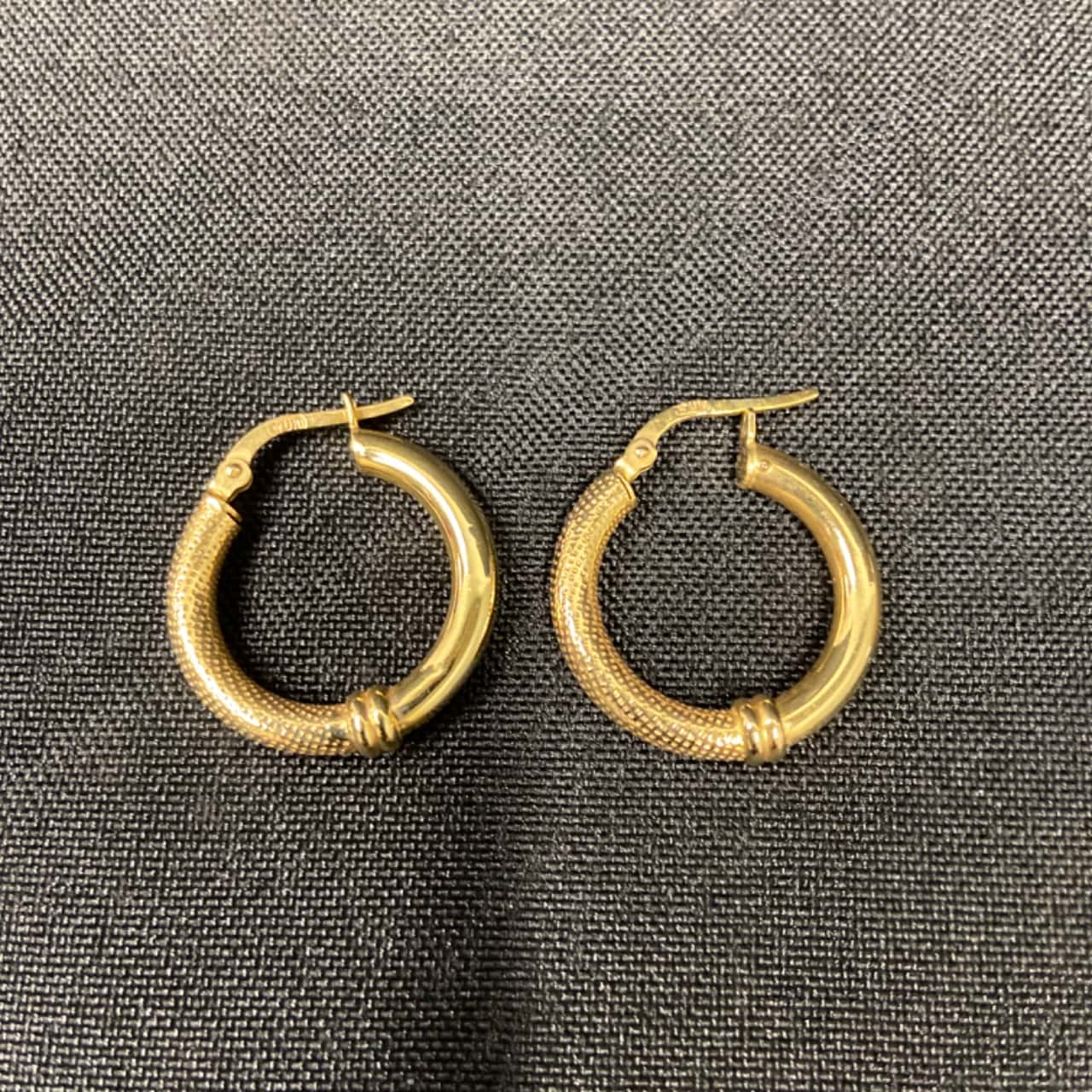 Goldmark Jewellers Womens Earrings Gold 20mm x 3mm thick(s)