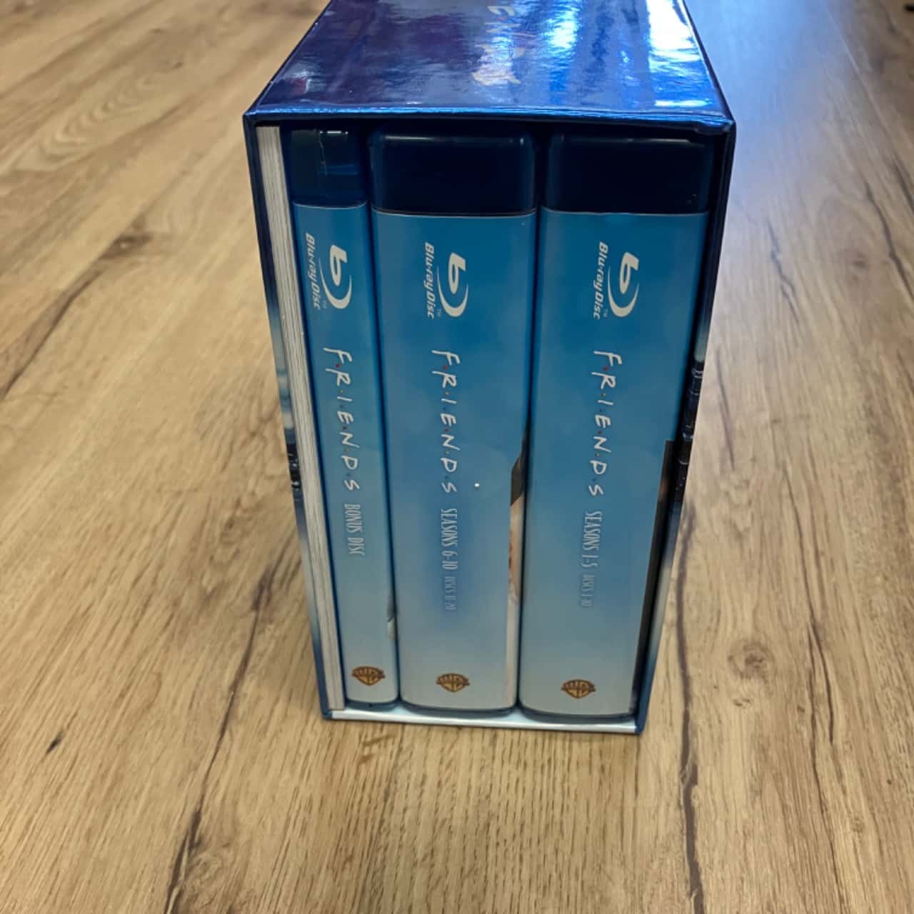 LAST CHANCE Friends Blu-ray Disc Box Set (s)
