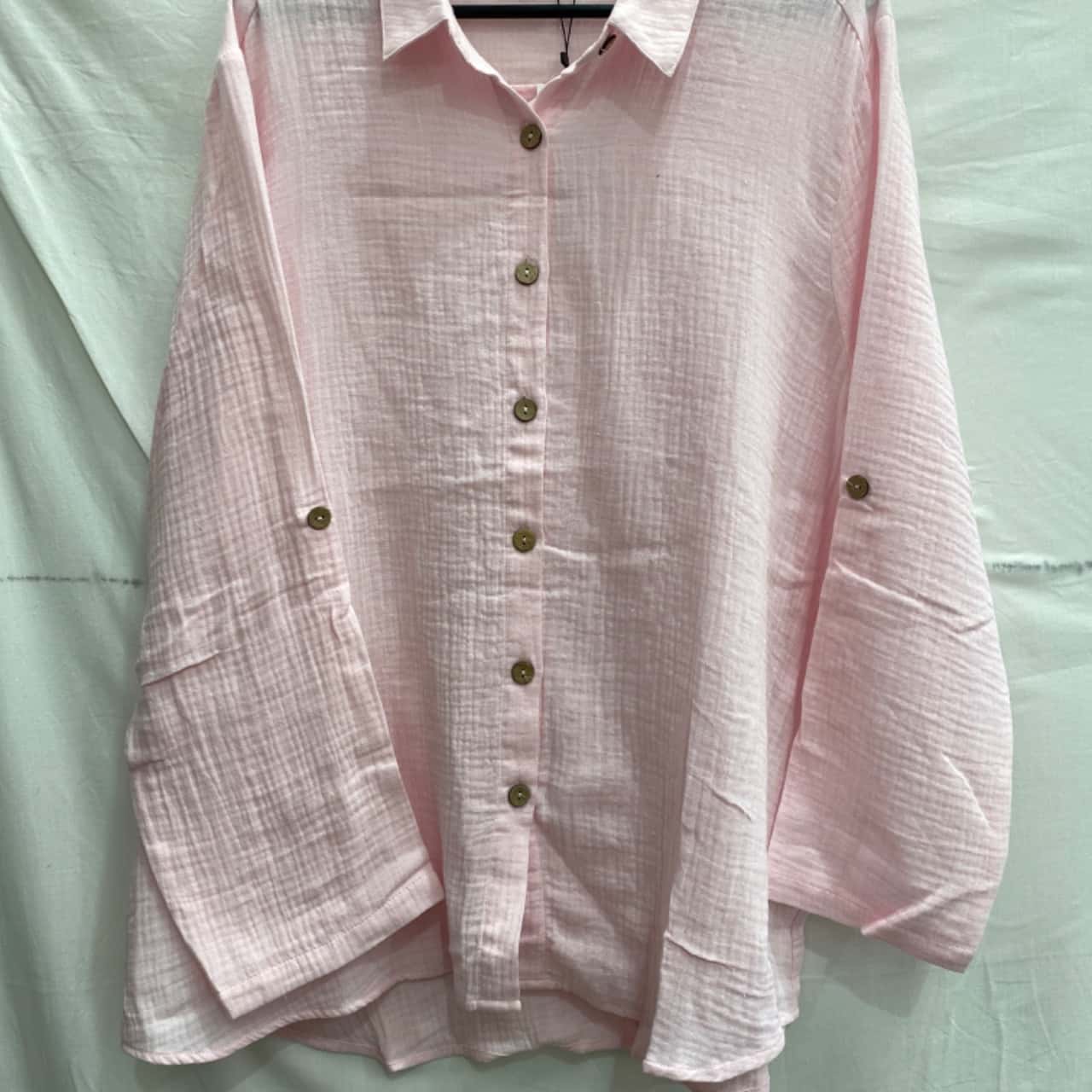 Basics by threads Womens Size XXXL Pale Pink Button Up (s)