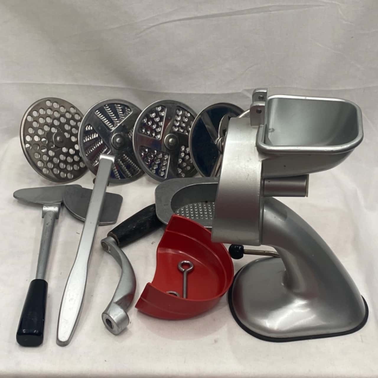 MANUAL FOOD GRINDER/SLICER/ PROCESSER with HAND CRANK & SUCTION MOUNT ...