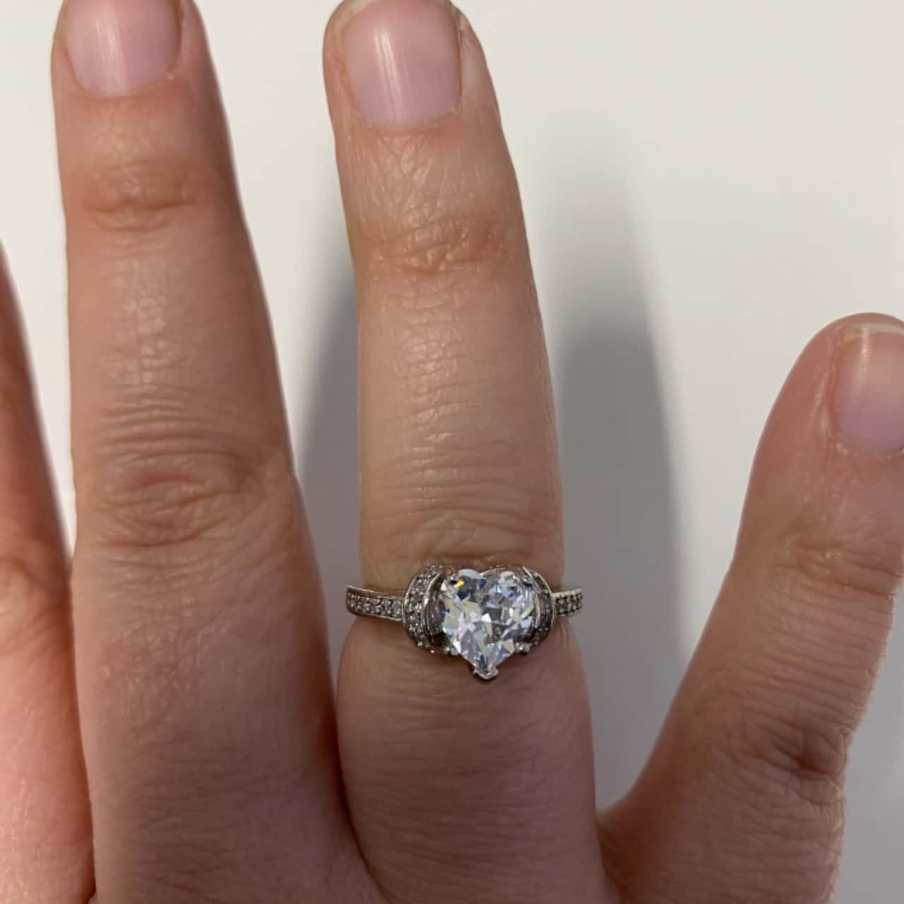 Ladies Silver 925 Stamped Ring w/ Clear Heart Stone UAN(s)