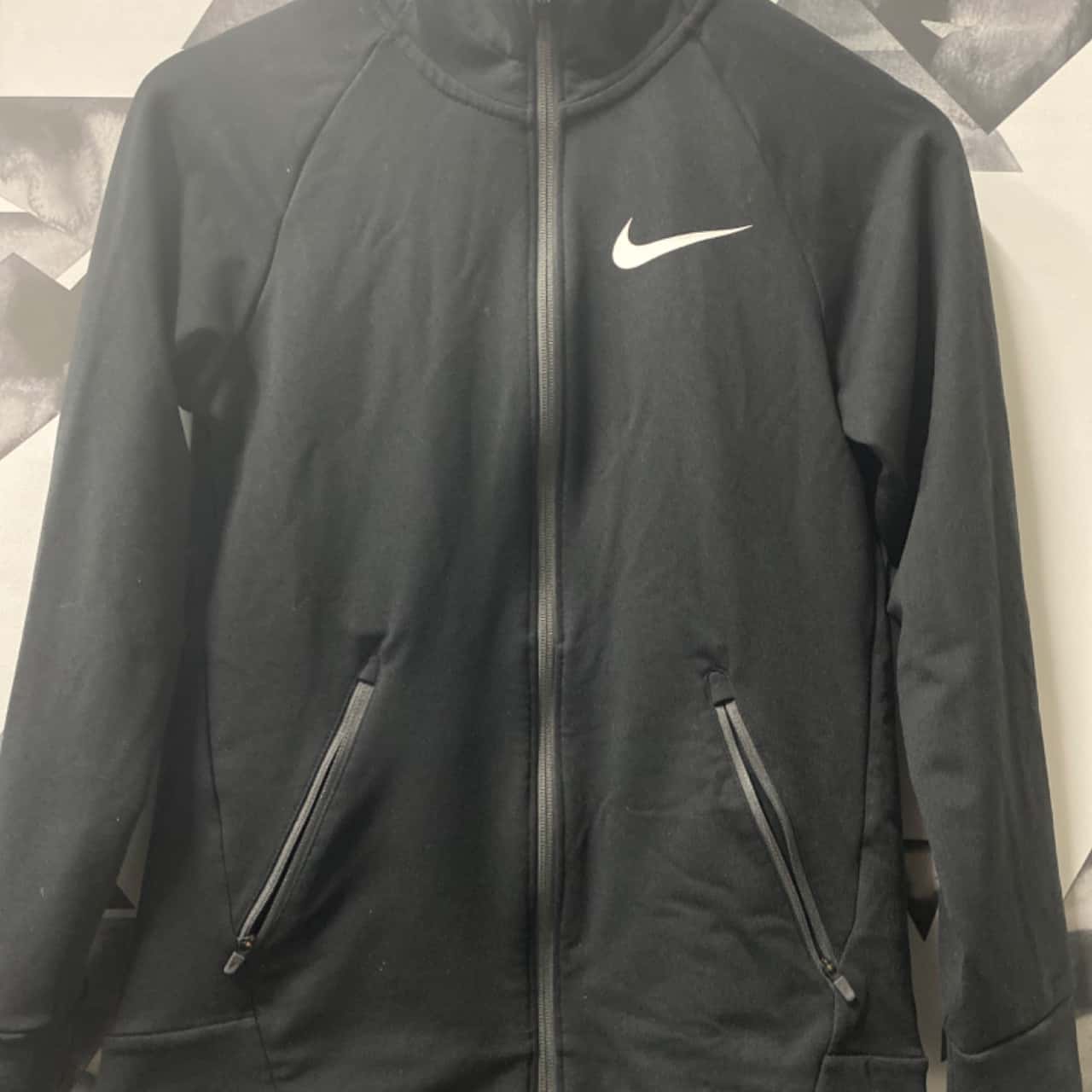 Nike Womens Size L zip up Hoodie Black (s)