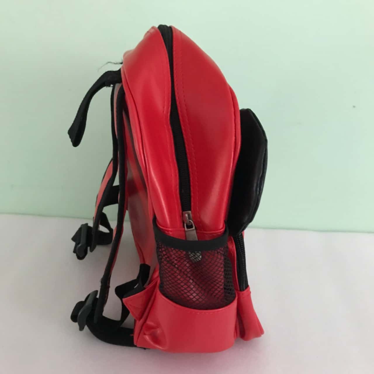 NWOT Disney Kids Minnie Mouse Back Pck 30 cm x 25 cm x 15 cm