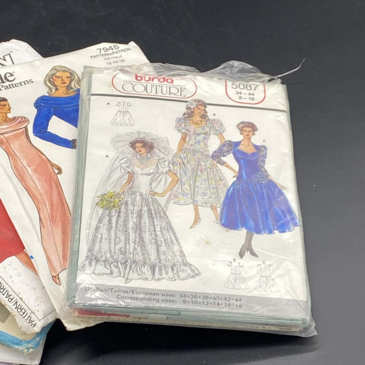 Set of 6 Vintage Womens Sewing Patterns(s)