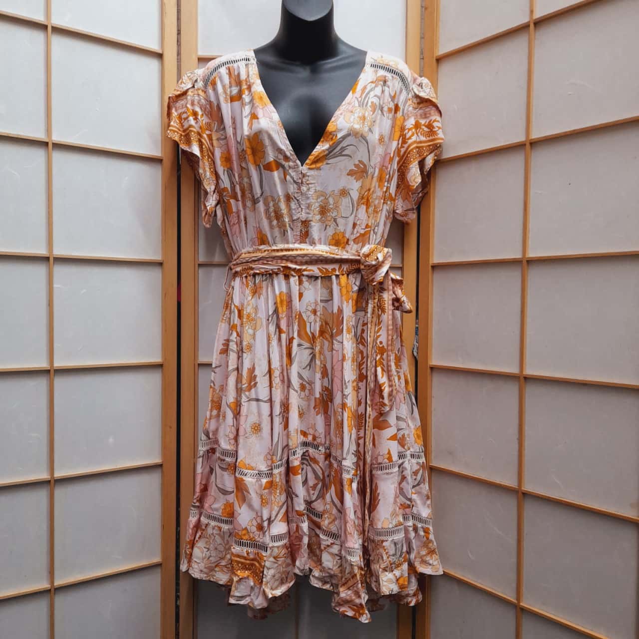 Jaase Womens Size XL Floral Dress With Self Tie(s)