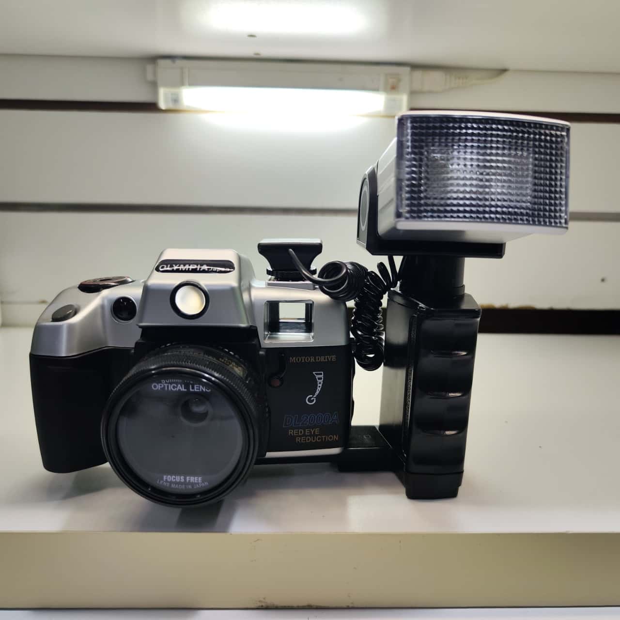 Olympia Japan DL2000A Camera and Carry Bag (s)