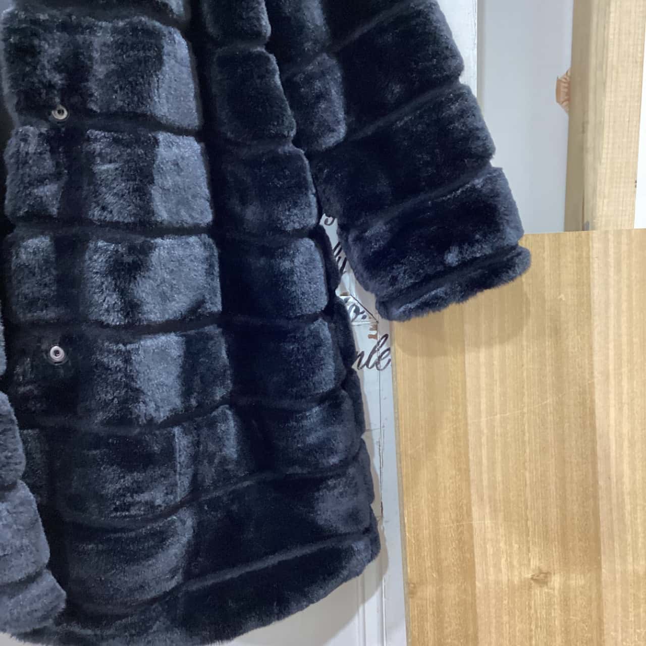 Caroline Morgan Brand! BNWT! WINTER IS NEAR! THE PERFECT FUAX FUR ...