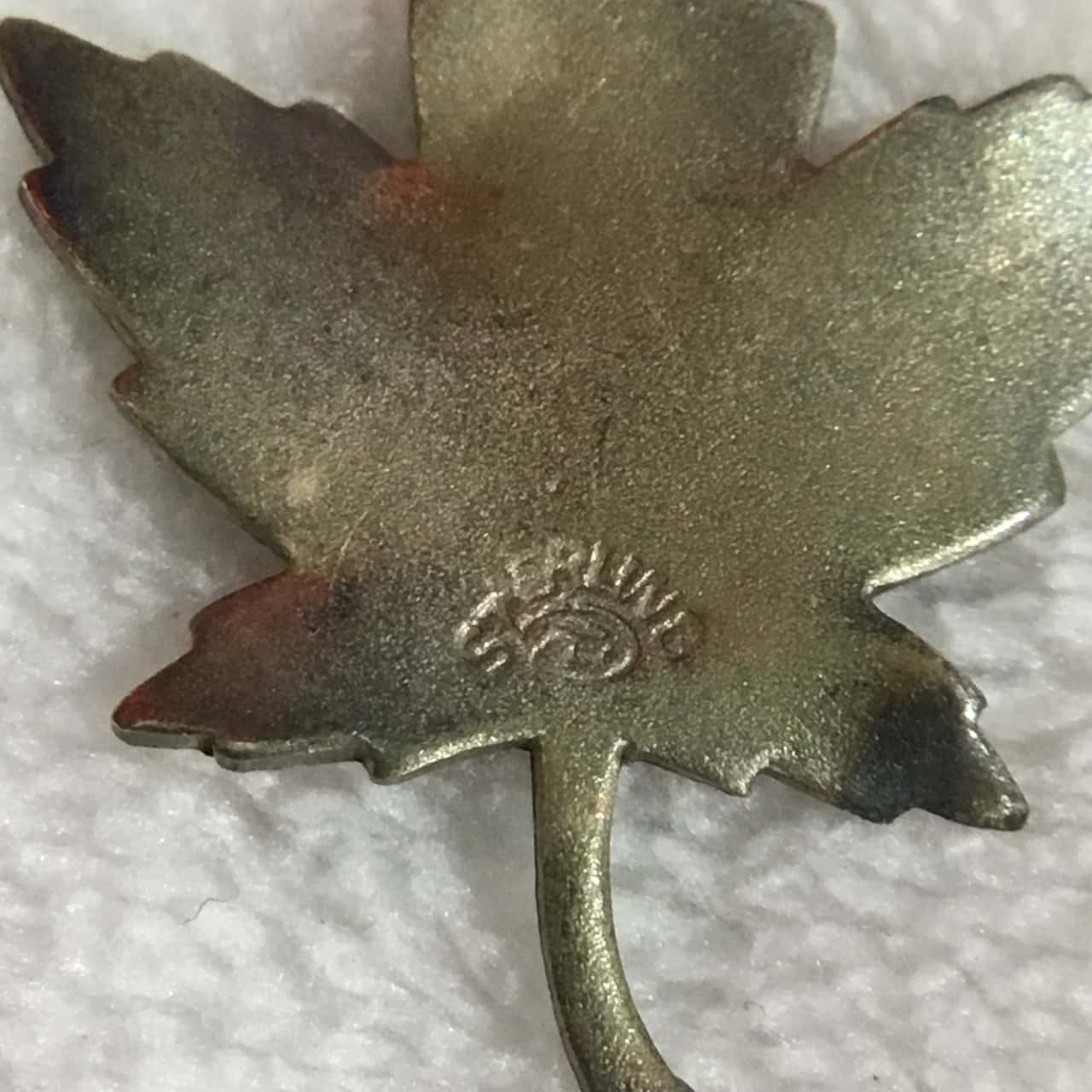 925 Sterling Silver Etched Carved Canadian Maple Leaf Pendant and Cable ...