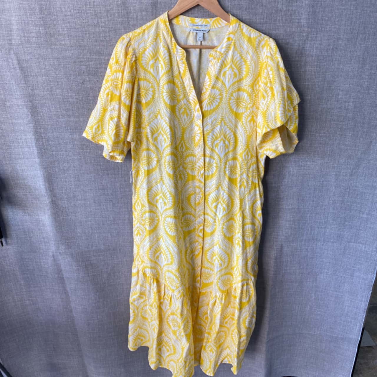 Country Road Yellow / White Womens Size 12 Dress(s)