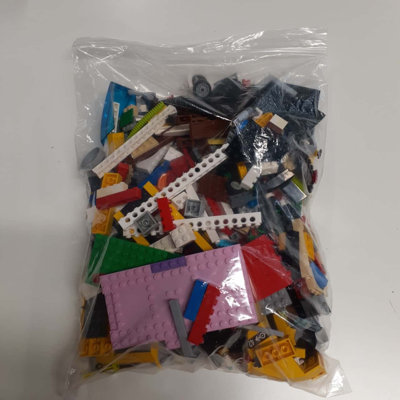 LEGO 1 kg assorted pieces(s)