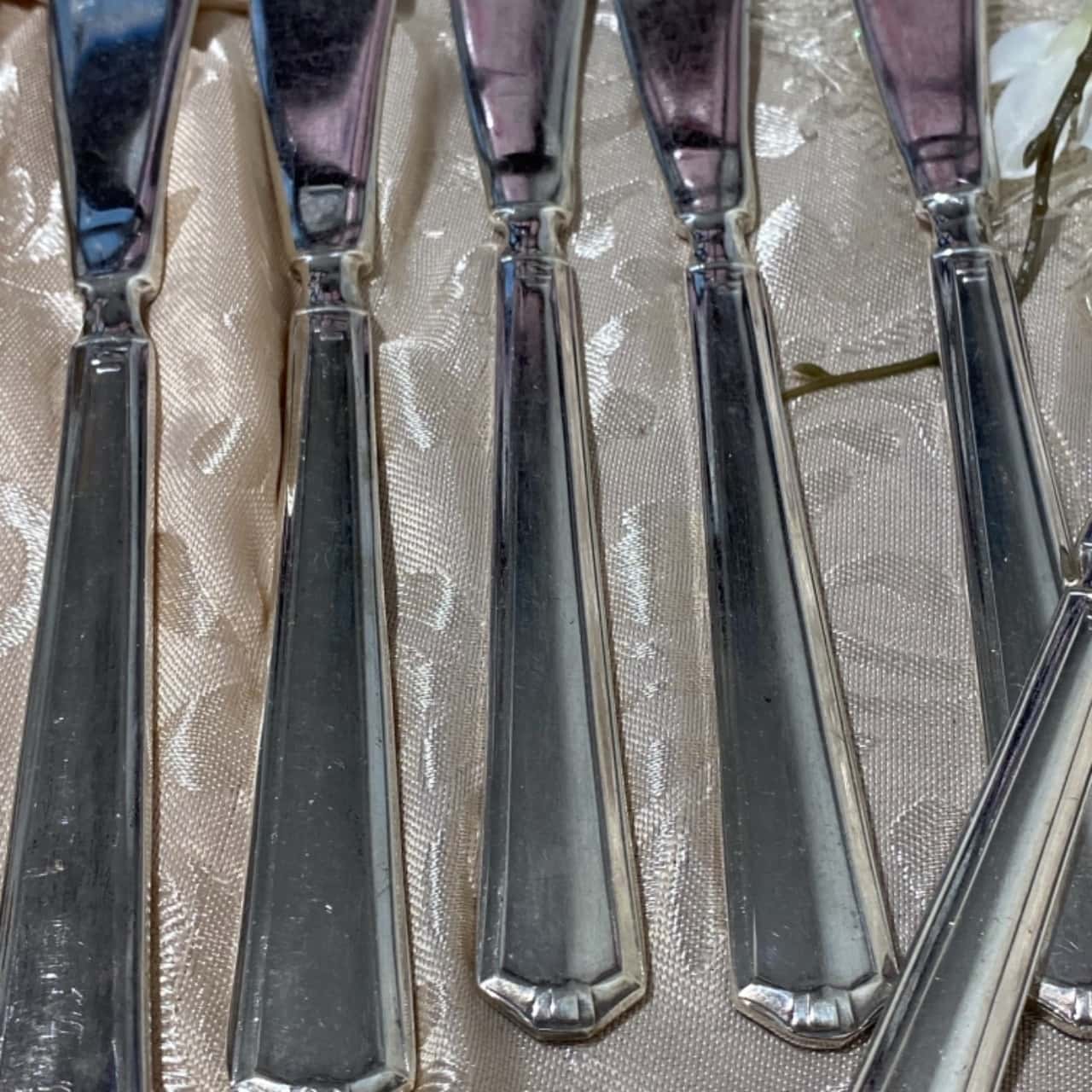 Antique EPNS Grosvenor Delphic Fish 6 knife and fork set