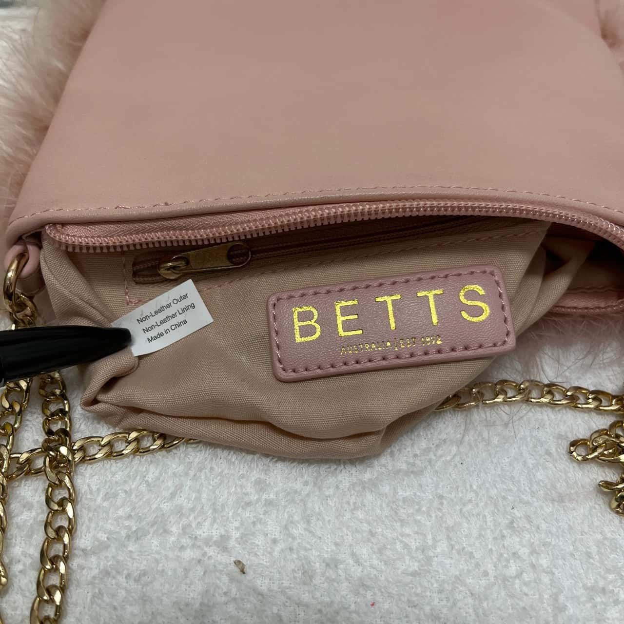 Betts Womens Clutch / Cross Body Bag / Handbag - Pink, gold chain strap ...