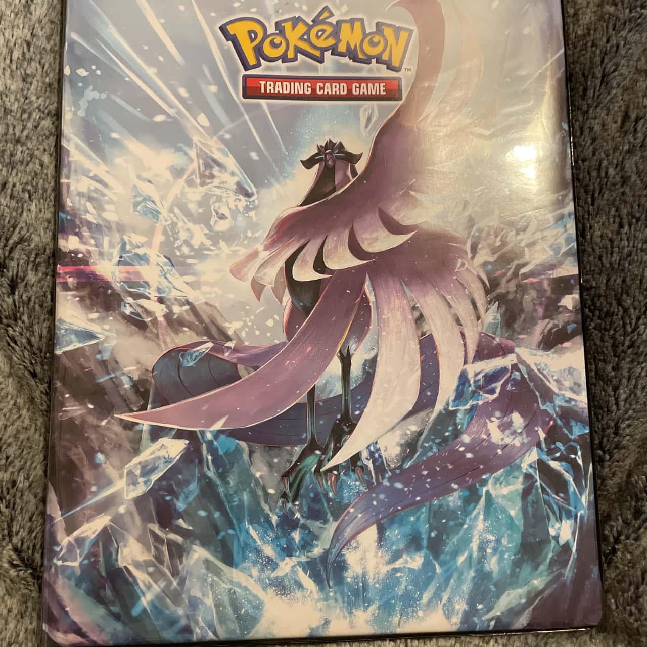 Pokémon Trading Card Album with 175 Cards (s)
