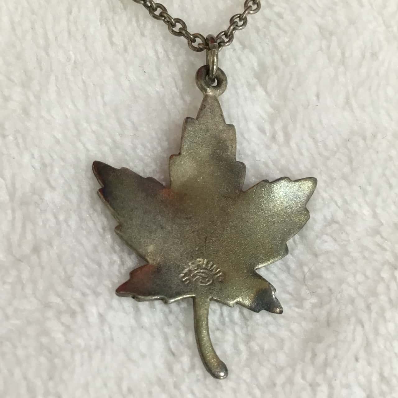 925 Sterling Silver Etched Carved Canadian Maple Leaf Pendant and Cable ...