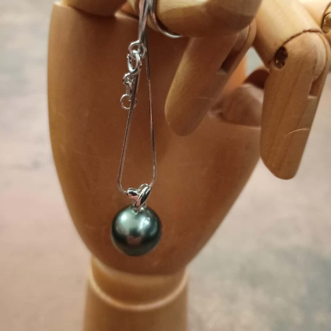 Freshwater Pearl Pendant w/Necklace Stamped 'S925' 'ITALY' (EE)(s)