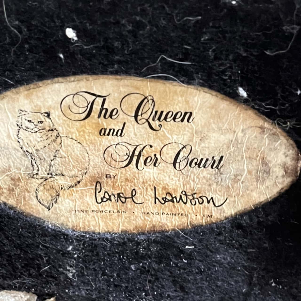 Vintage 1987 "The Queen & Her Court" Franklin Mint Porcelain Sculpture