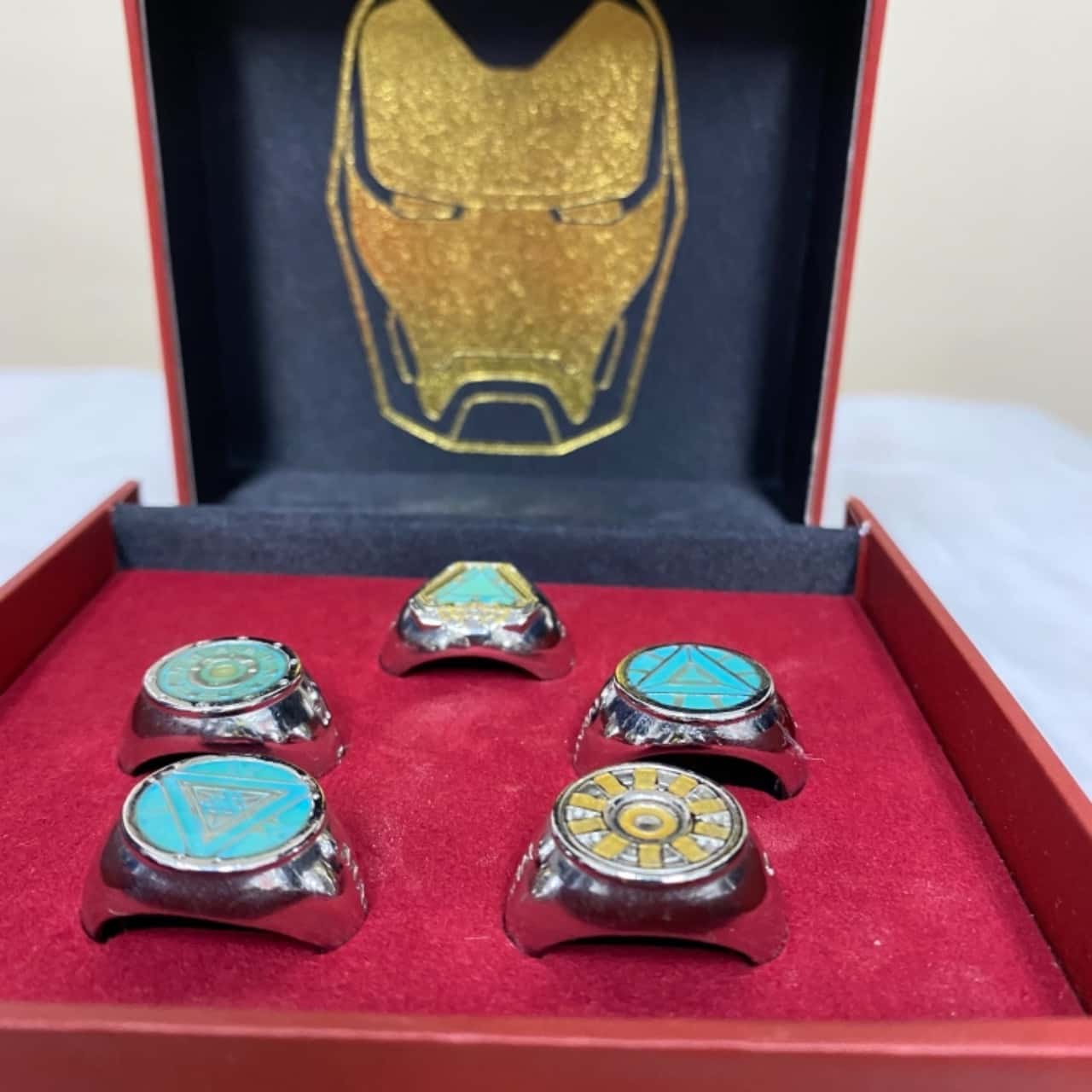 Marvel Avengers Endgame - 5 ring box set(s) - Used Very Good | Salvos ...