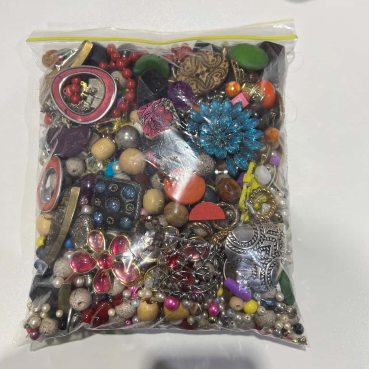 Broken Jewellery Beads(s) - Used Very Good | Salvos Stores