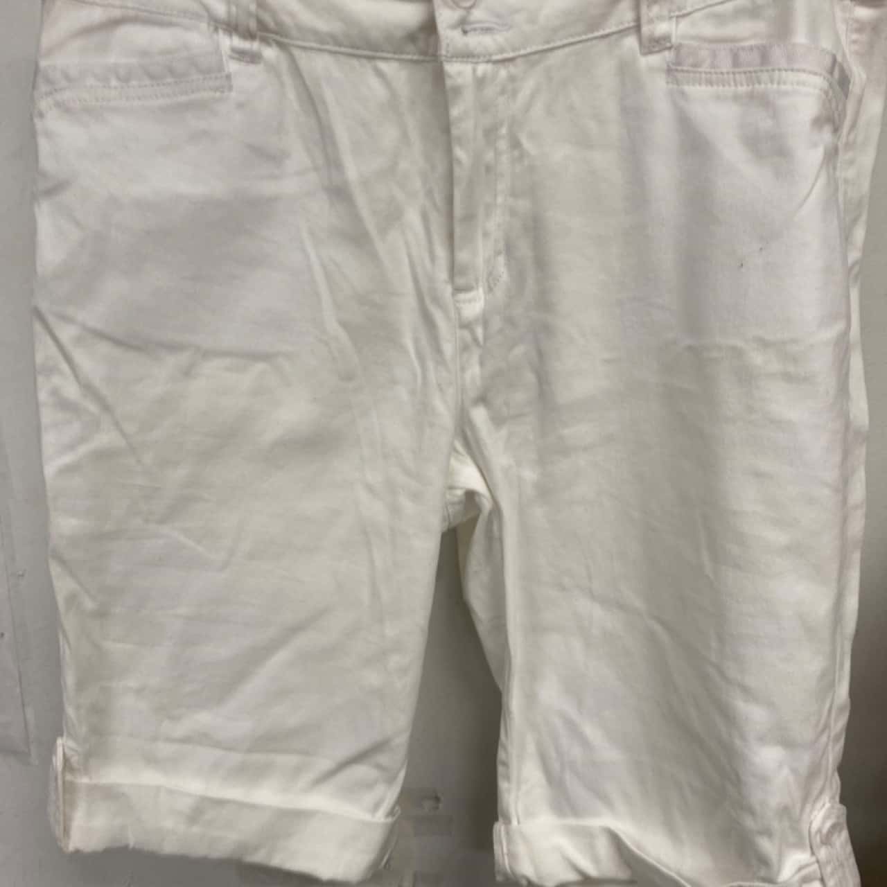 Wlane Womens Size 14 Shorts White