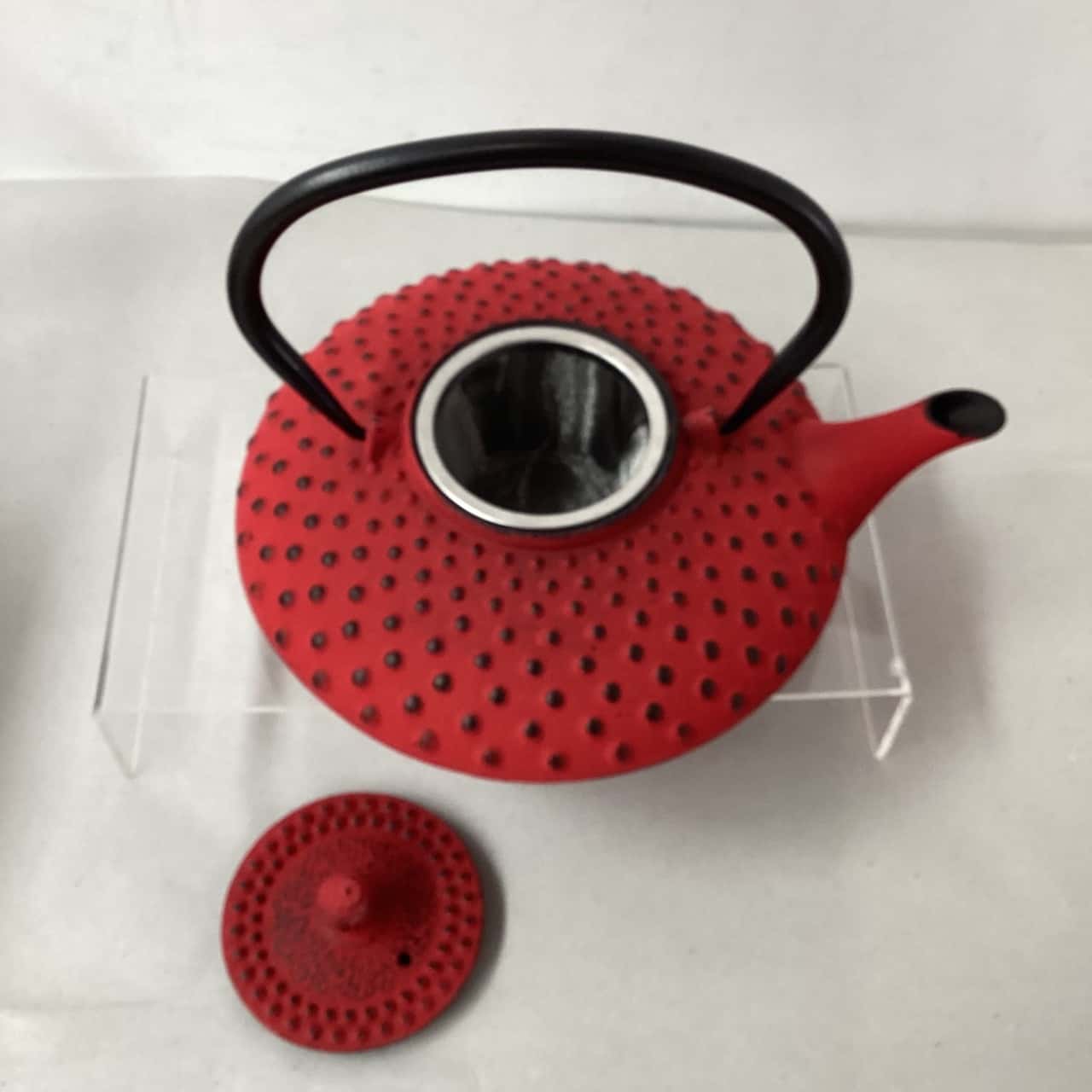 Crofton cast iron kettle -RED (s)