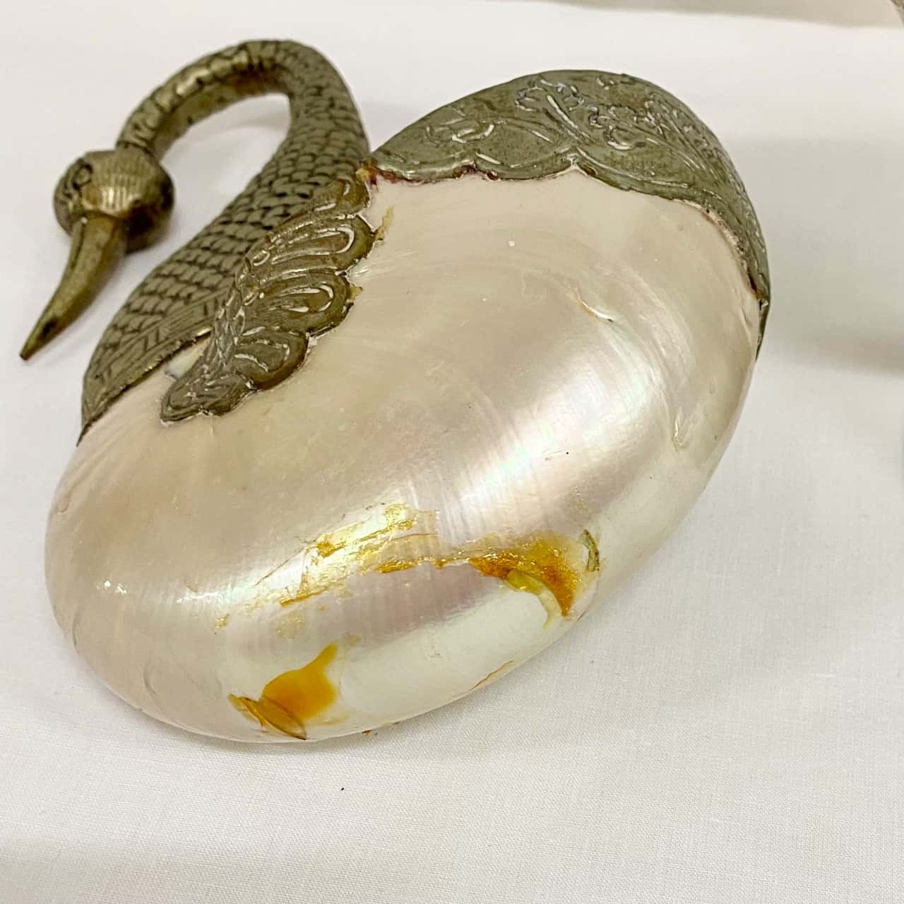 Unusual Shell & Metal Swans (s)