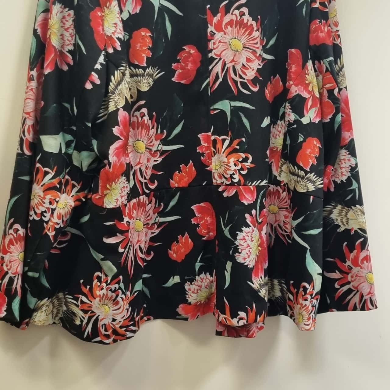 Taking Shape Womens Size 22 Button Up Floral (s)