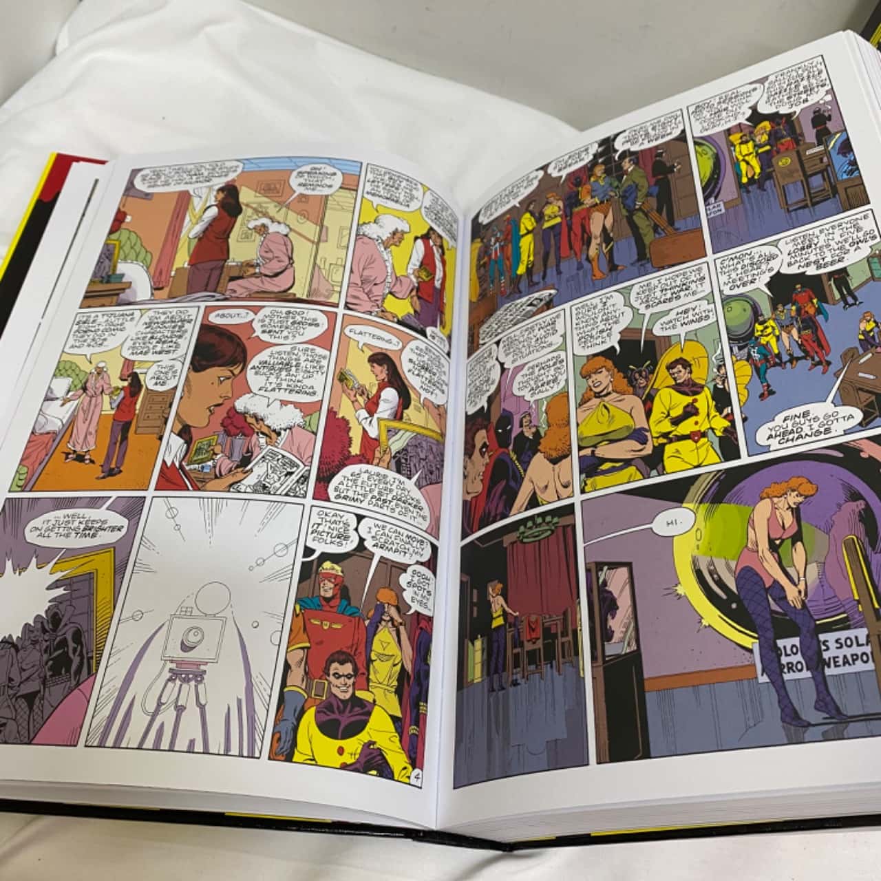 Book DC Comics Watchmen by Alan Moore(s)